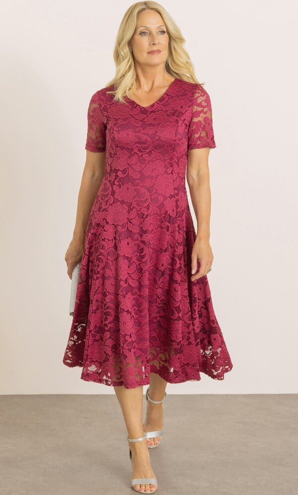 Anna Rose Stretch Lace Dress in Red | Klass