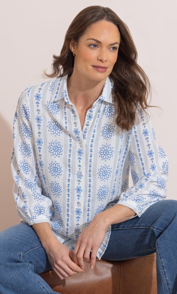 Textured Floral Print Blouse in White | Klass