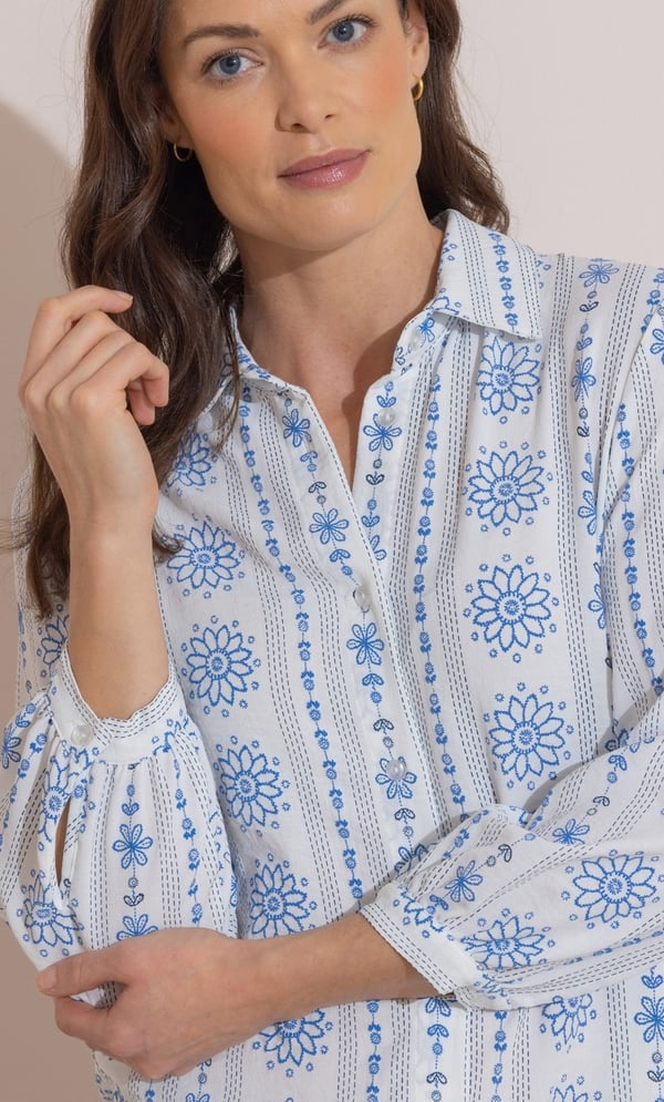 Textured Floral Print Blouse in White | Klass