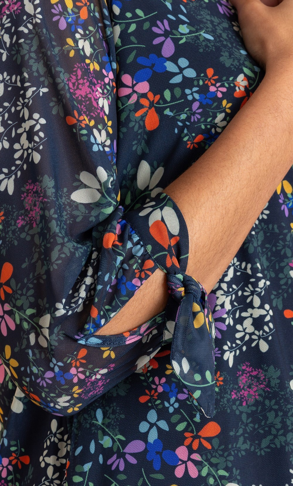 Garden Print Mesh Top in Blue | Klass