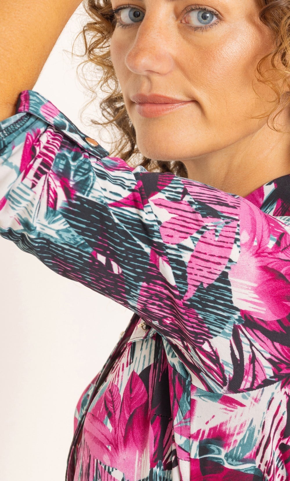 Anna Rose Botanical Print Blouse Shirt in Pink | Klass