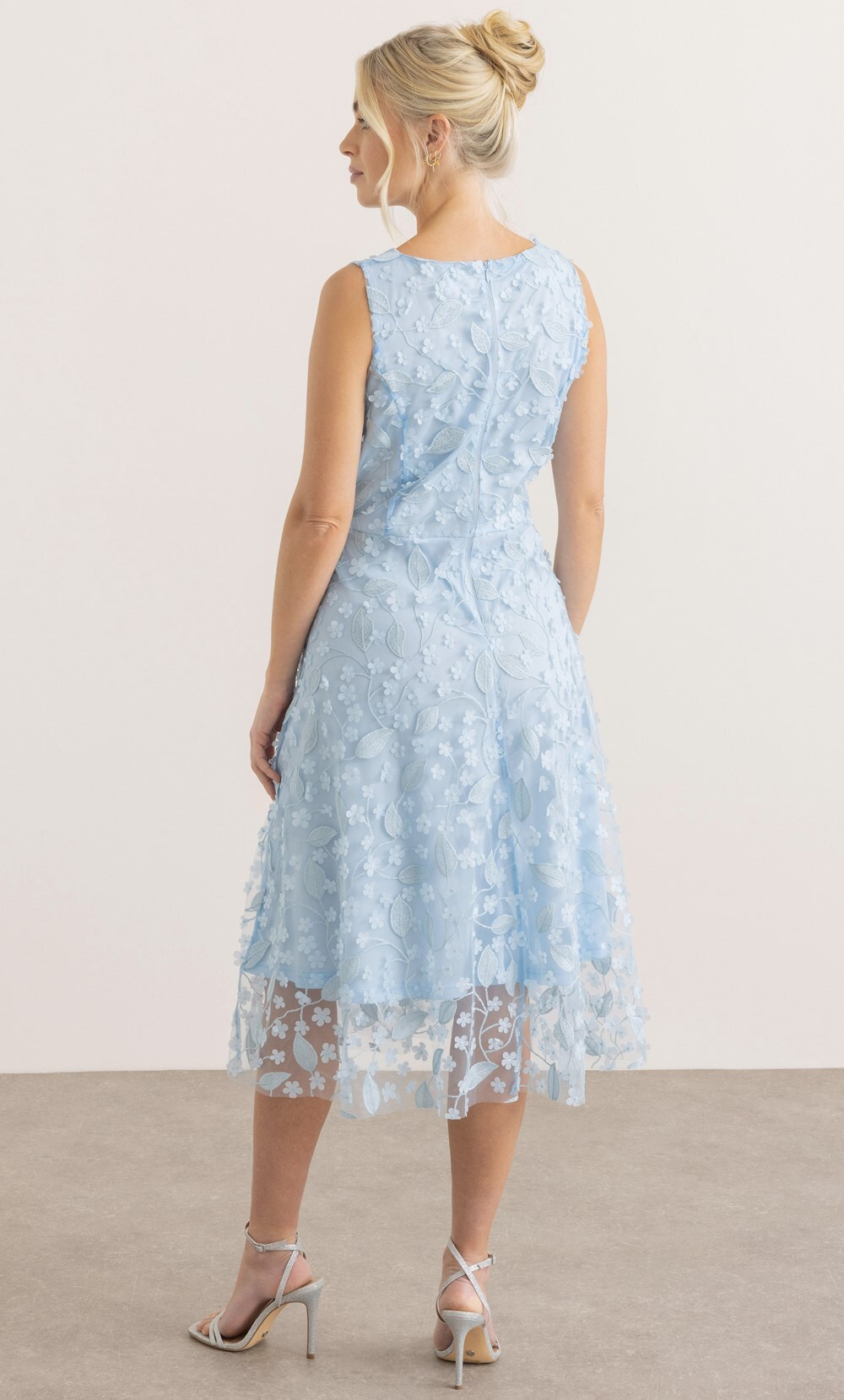 Sleeveless Floral Applique Shimmer Mesh Dress in Blue | Klass