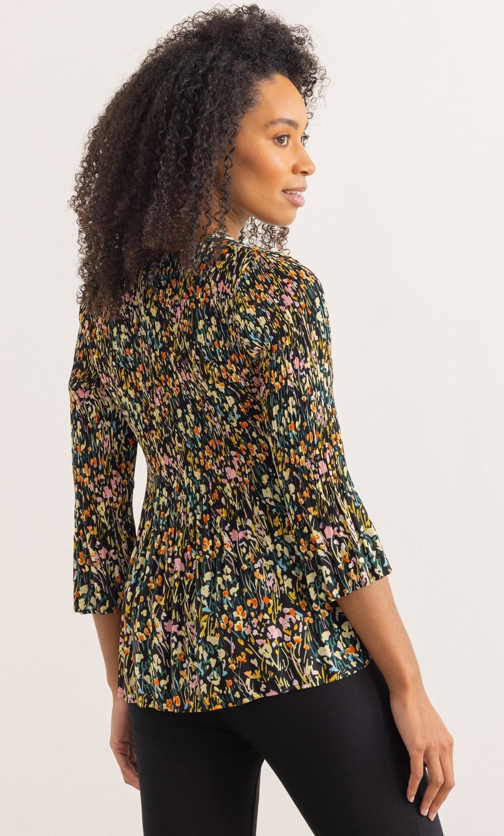 Three Quarter Sleeve Meadow Print Pleated Top in Black | Klass