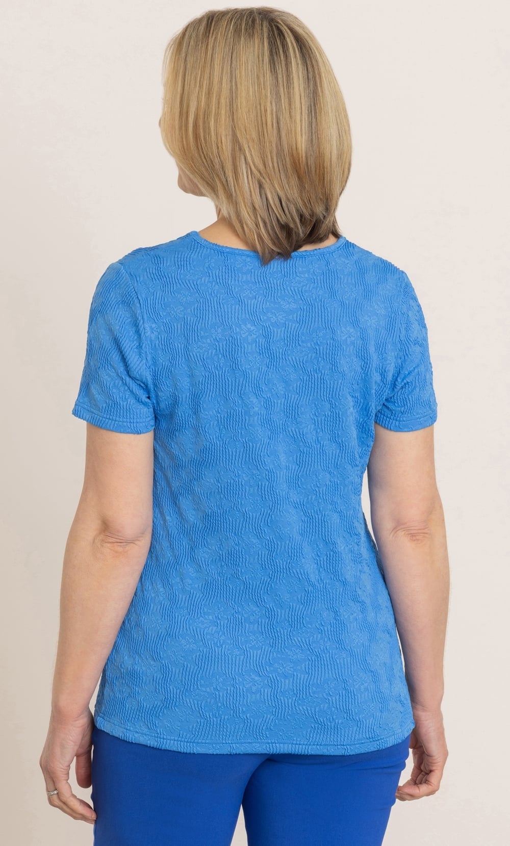 Anna Rose Short Sleeve Textured Top in Blue | Klass
