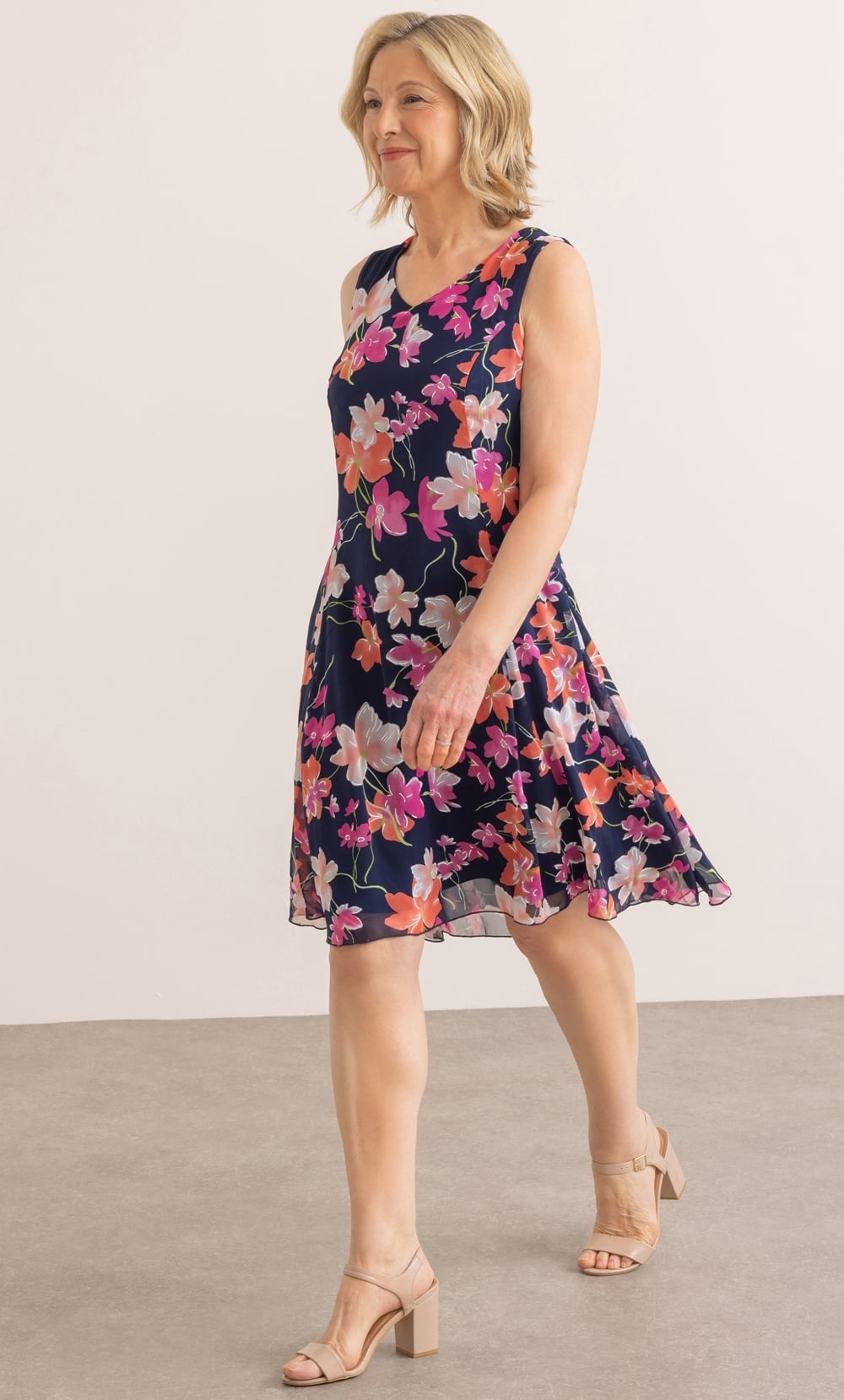 Anna Rose Floral Print Shift Dress in Blue | Klass